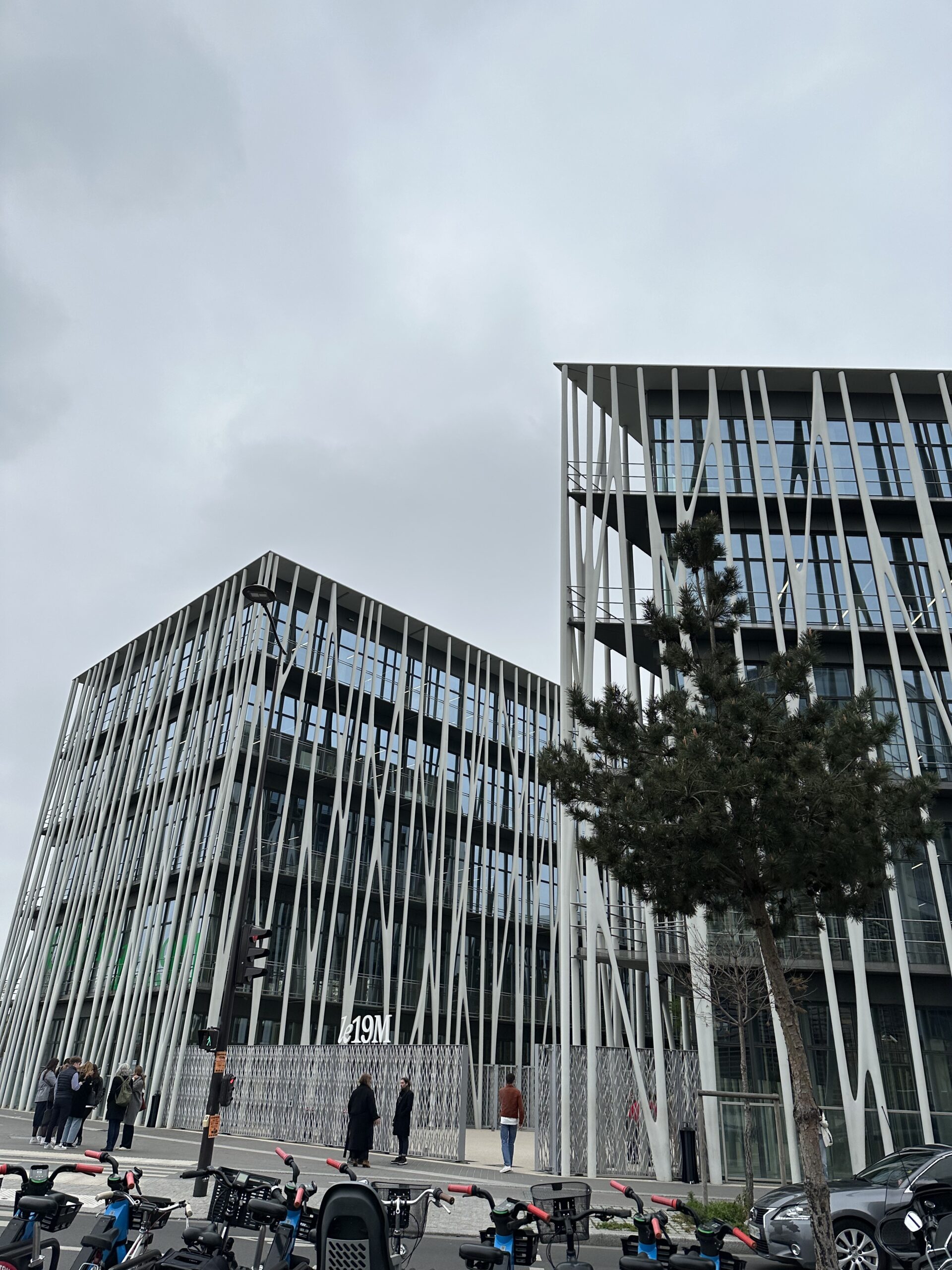 ABOUT | リュネビル刺繍「Ryme et Flow.」