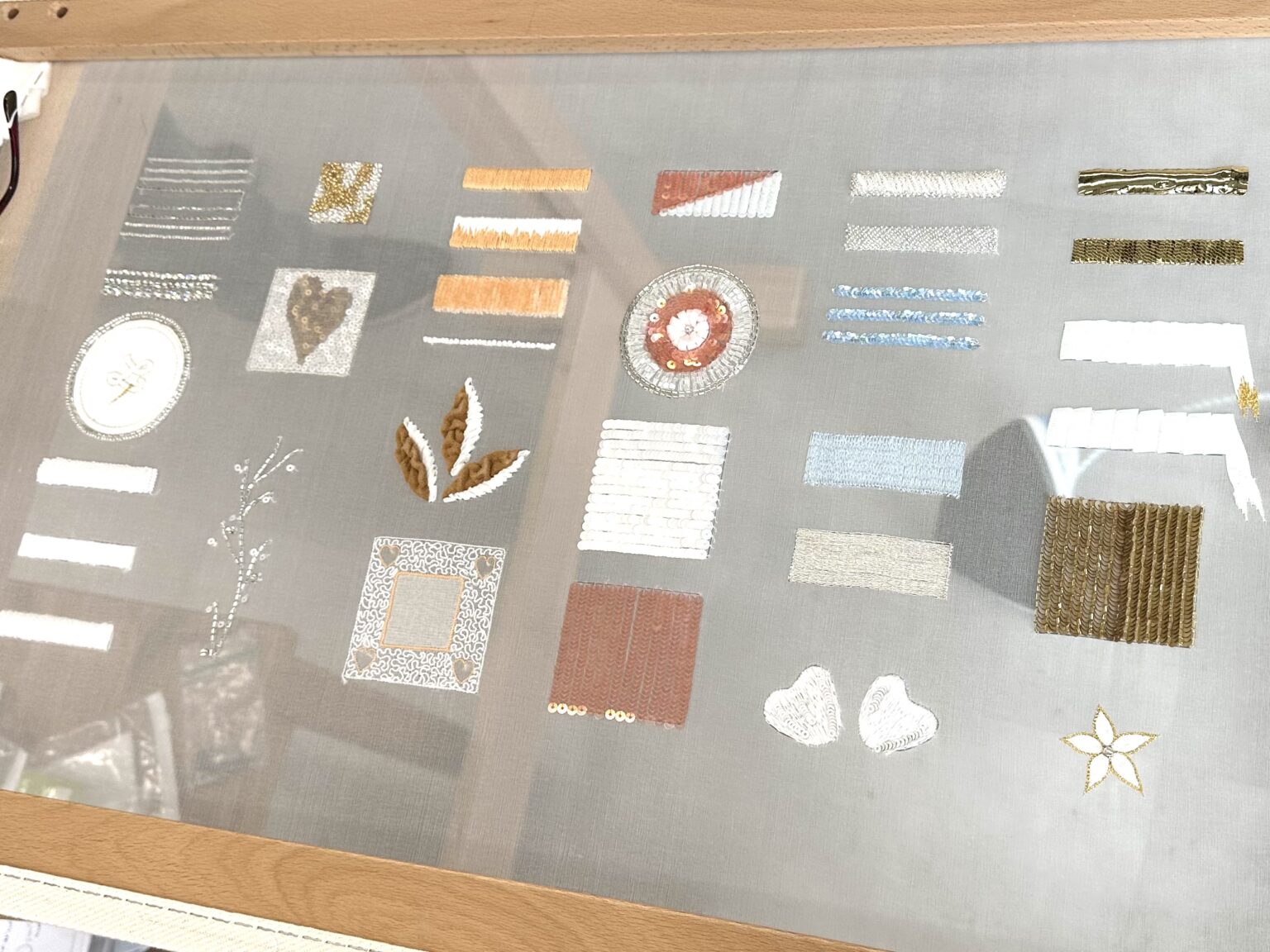 ABOUT | リュネビル刺繍「Ryme et Flow.」